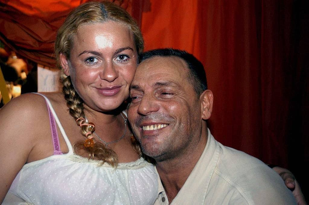 Thomas „ Karate Tommy “ Born kämpft mit dem Tod